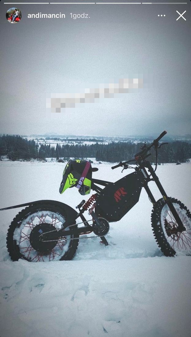 Ewelina Lisowska zabawia się w śnieżnym puchu z Andim Mancinem! Miłość ...