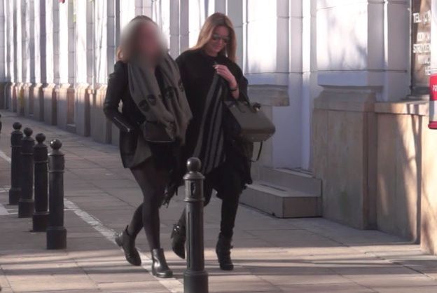 Hanna Lis z córką na mieście - Pudelek