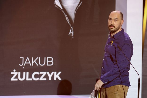 Tomasz Lis zapytał dziennikarkę, czy “współczuć” jej trzech lat bez alkoholu. Jakub Żulczyk ...