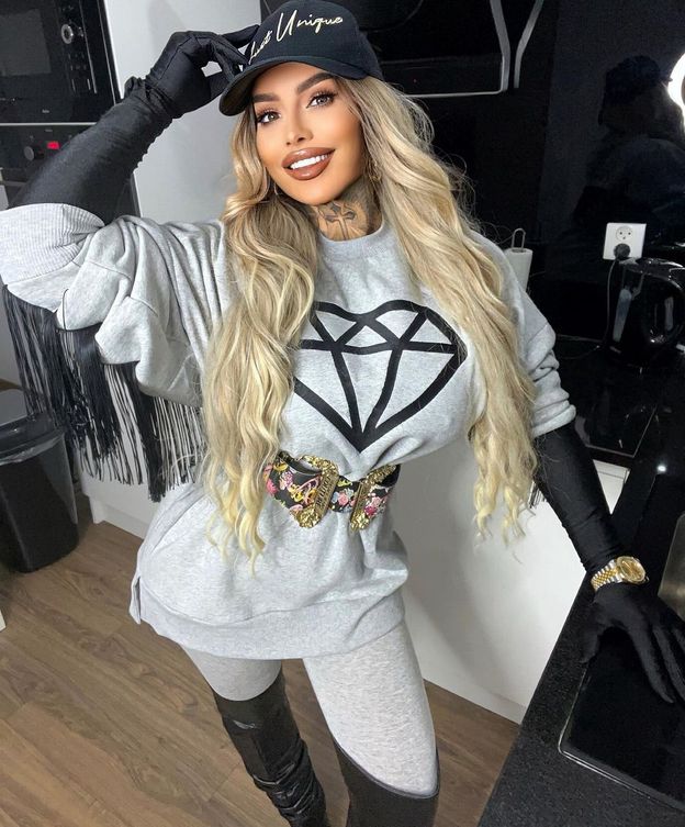 Laluna Unique po kolejnej operacji plastycznej. "Obym przetrwała tę noc ...