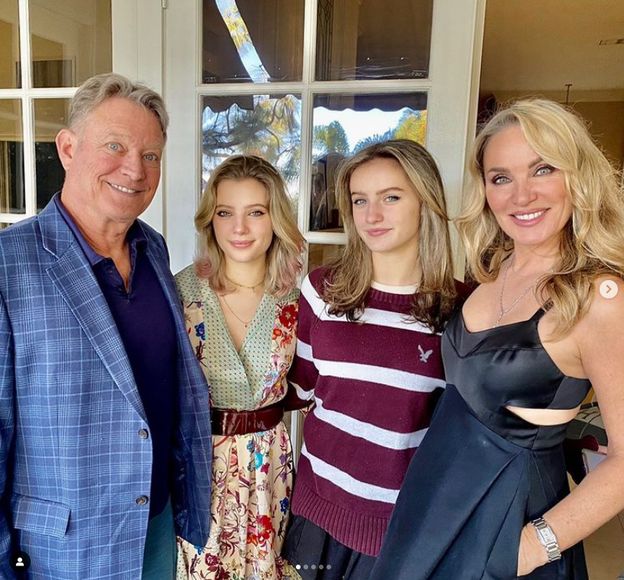 Eva Halina Rich chwali się DOROSŁYMI CÓRKAMI! Właśnie skończyły szkołę. "Nie mogłabym być ...