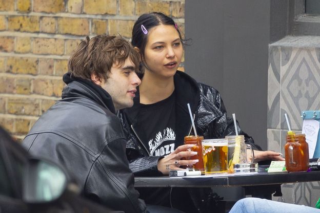 Polska modelka Justyna Libicka randkuje z synem Liama Gallaghera! Czule ...