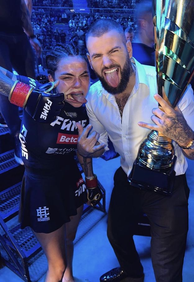 FAME MMA 12. Zmasakrowana MartiRenti, demoniczna Zusje i Deynn ...