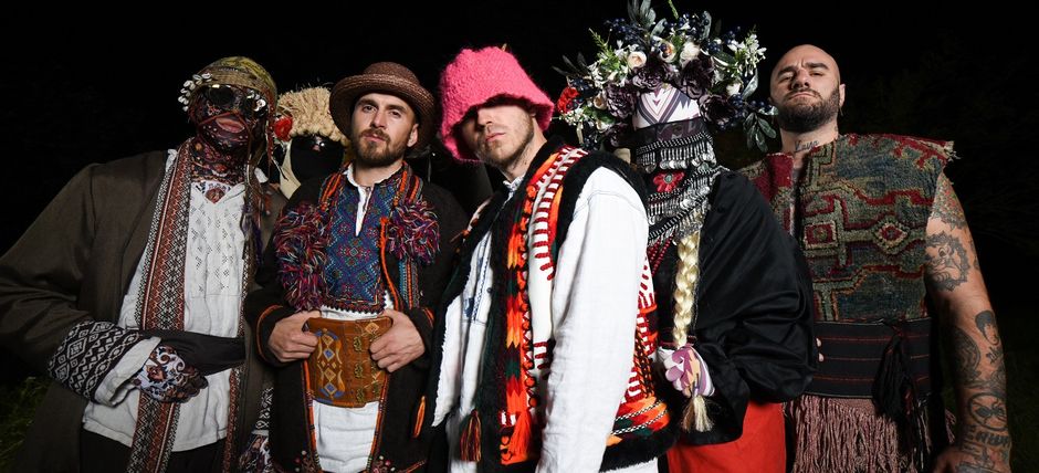 Ukraińska grupa Kalush Orchestra prezentuje pierwszą anglojęzyczną ...