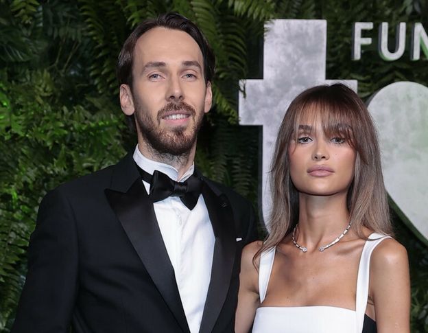 Bal Fundacji TVN 2022. Syn Joanny Przetakiewicz zabrał na ściankę ...