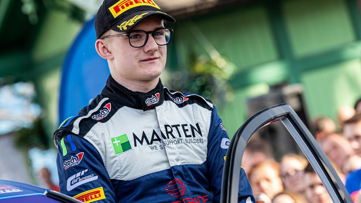 Nie miał prawa jazdy, a już wygrywał rajdy. 18-latek z Polski przed olbrzymią szansą