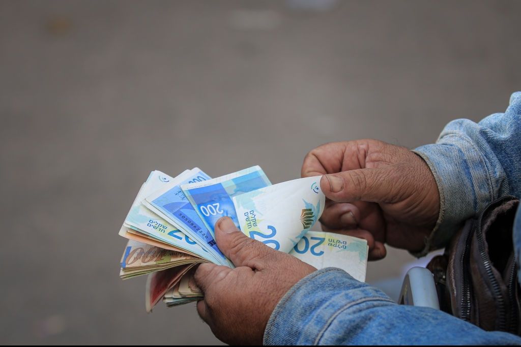 Co zrobić z pieniędzmi w czasie wojny? To zawsze warto wiedzieć - Money.pl