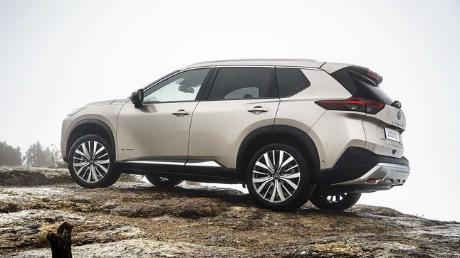 Nissan X-Trail wjeżdza do salonów. Hybrydowy napęd i cennik już bez ... Nissan X-Trail wjeżdza do salonów. Hybrydowy napęd i cennik już bez ...