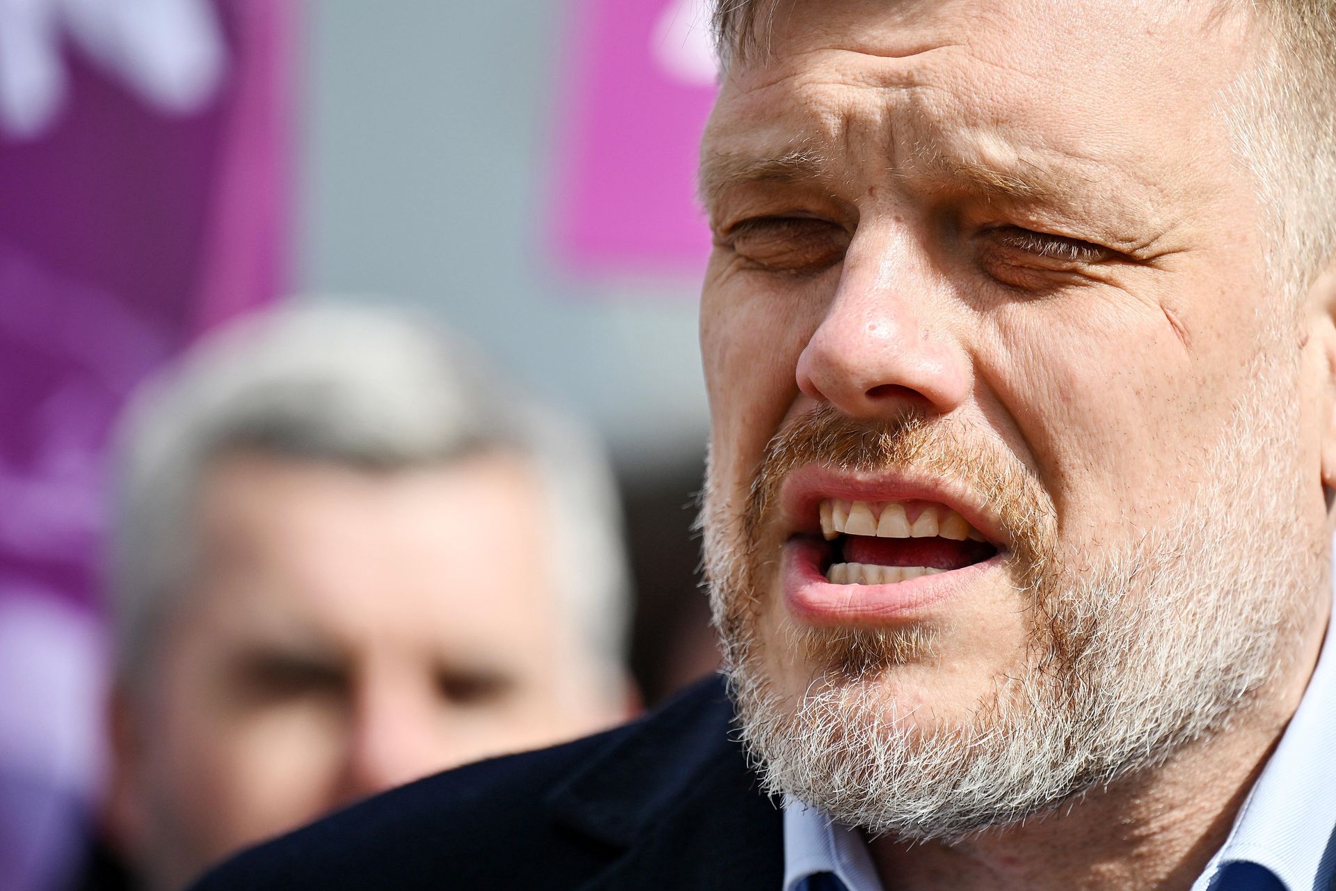 Kim jest Adrian Zandberg? Sylwetka i program wyborczy kandydata na ...