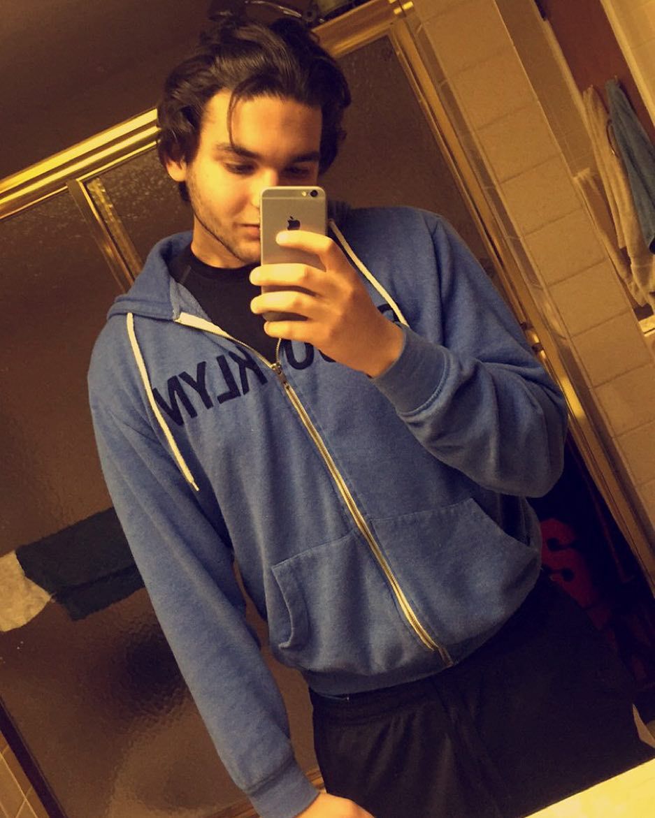 Przeszczepili mu twarz dwa razy starszego mężczyzny. Jak dziś wygląda ...