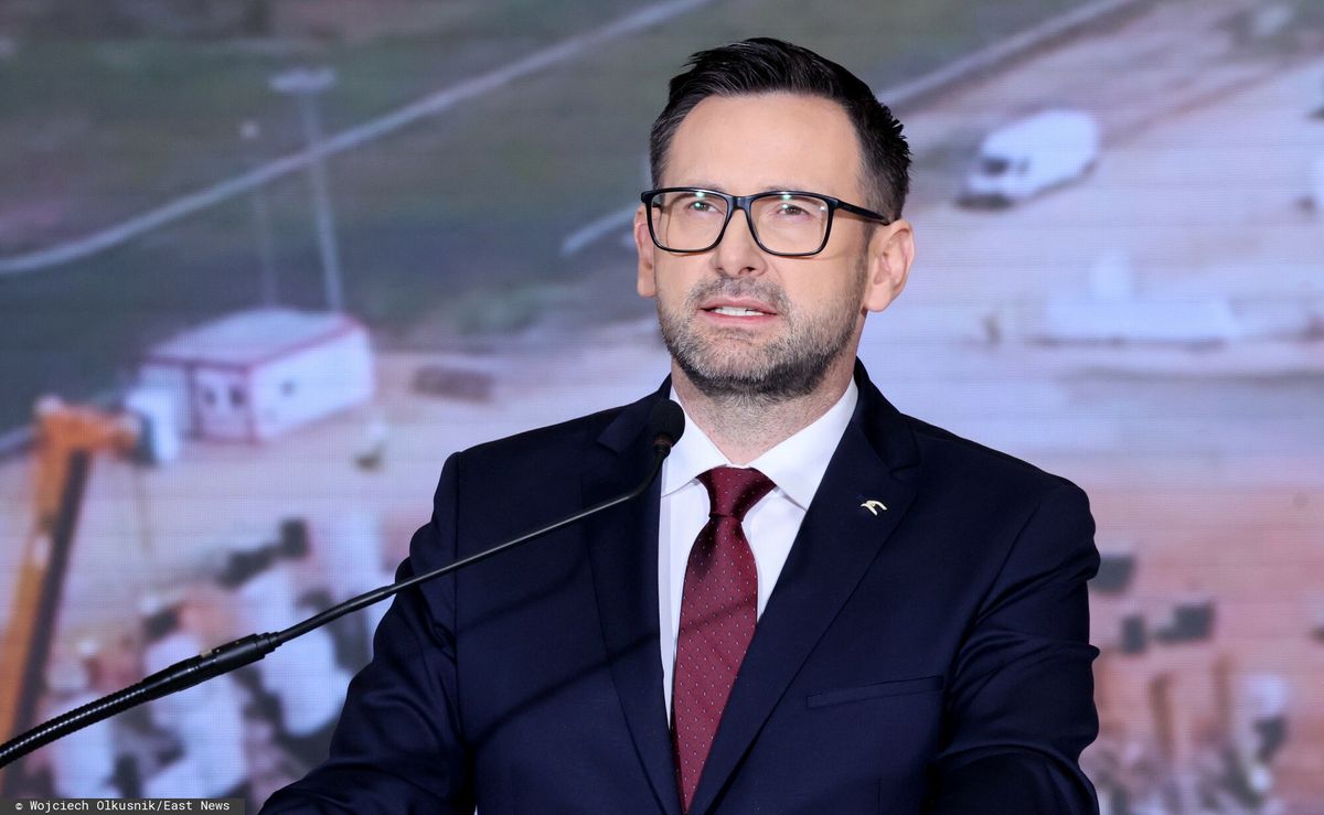 Obajtek nieobecny na komisji. "Nie siedzę w domu i nie czekam na listy" - WP Wiadomości