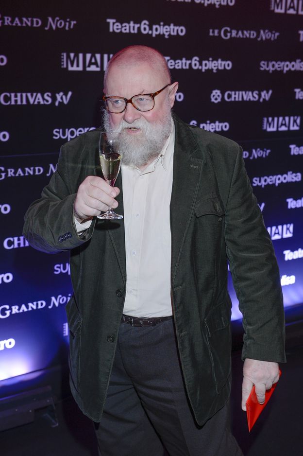 Dopiero co wybuchł skandal z udziałem Bralczyka, a tu takie wieści! To ...