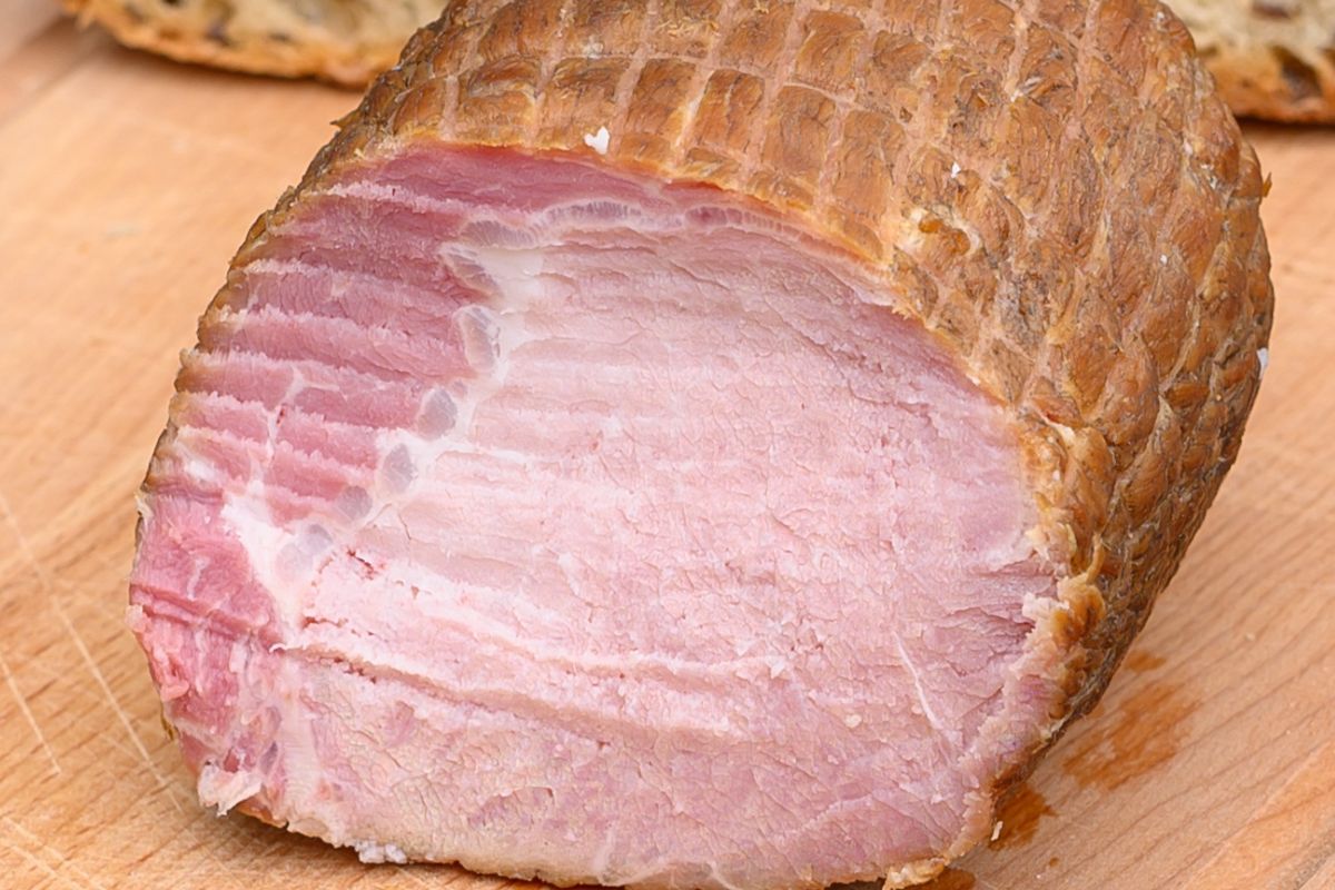 Domowa wędlina jest o niebo smaczniejsza niż sklepowa. Ten przepis ...