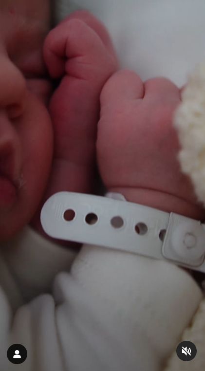 Ola Żuraw z "Top Model" urodziła! Powitała na świecie tęczowe dziecko ...