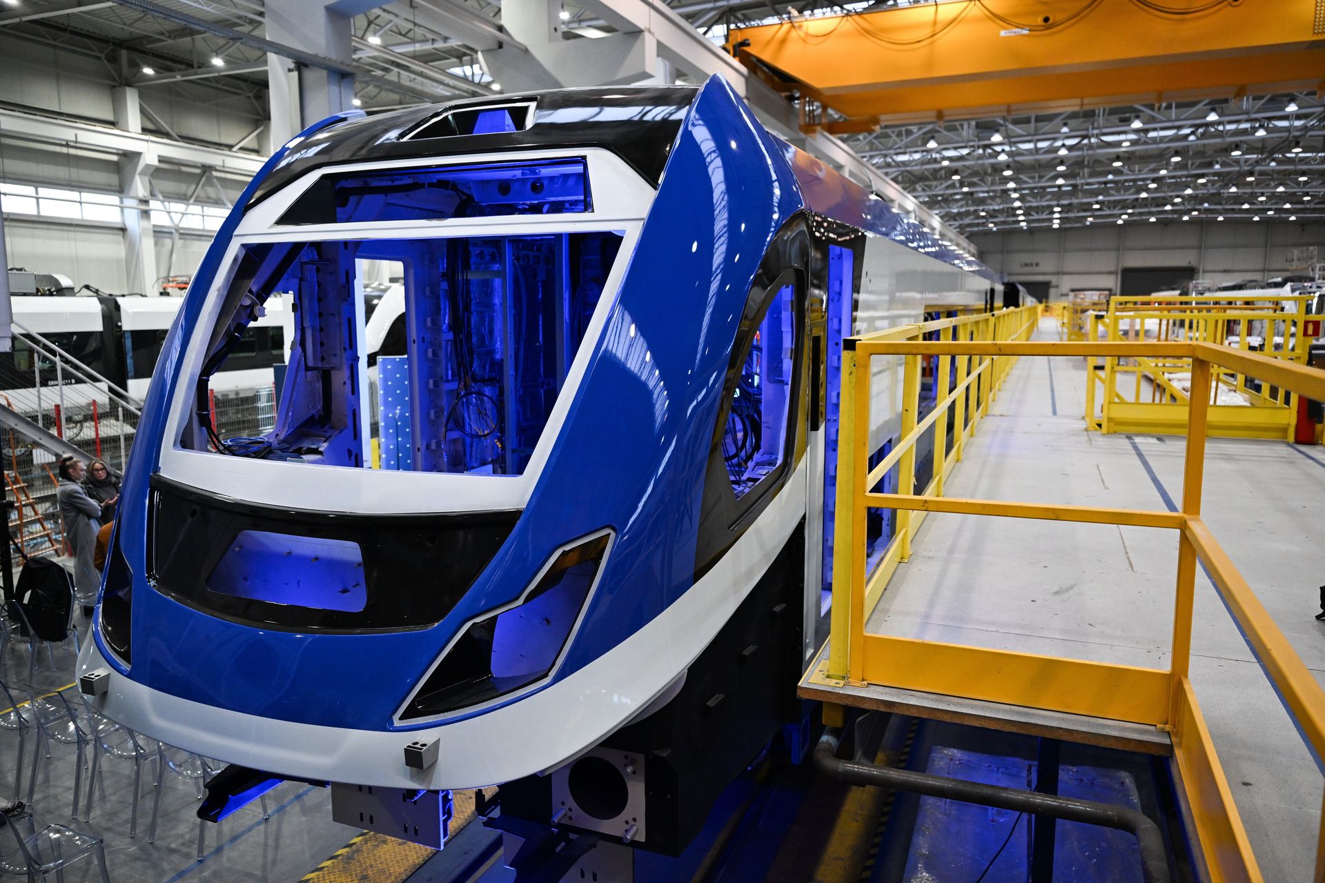 Newag tworzy nowe pociągi hybrydowe dla PKP Intercity. "Dla Polski ...