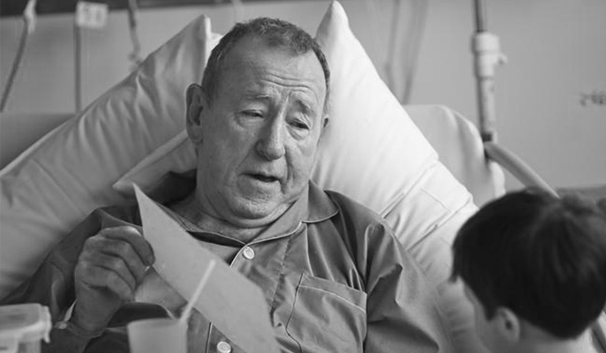 Nie żyje Tony Barry. Mimo osobistej tragedii, wciąż pracował - WP Film