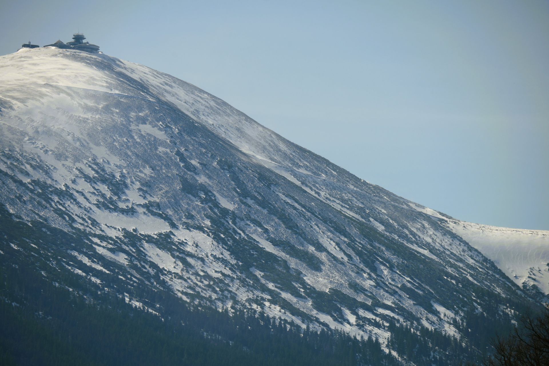 Tak dziś wygląda Rynna Śmierci na Śnieżce. Wydali specjalne ostrzeżenie ...