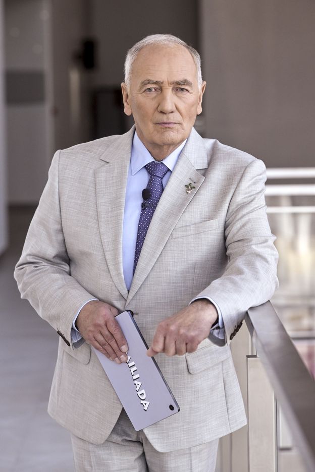 Karol Strasburger: Prawdziwa kariera to maraton, a nie sprint - Pudelek