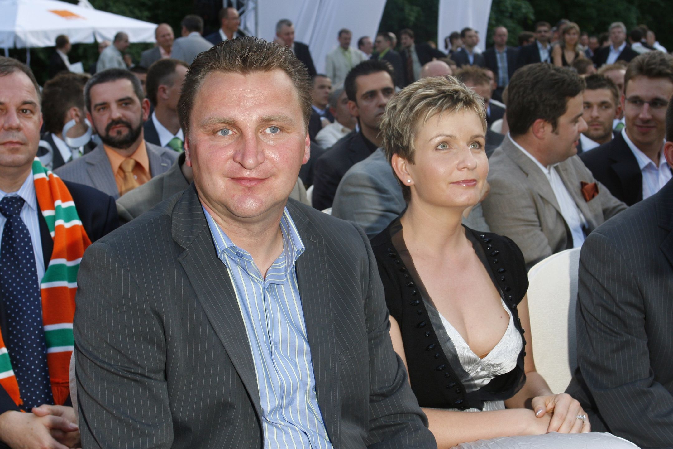 Poznał ją jeszcze w szkole średniej. Kim jest żona Czesława ...