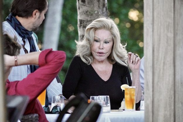 "Kobieta Kot" twierdzi, że nie przeszła żadnej operacji plastycznej ...