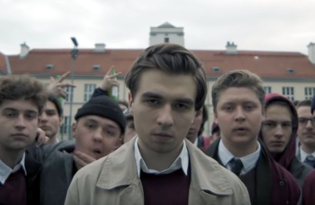 "Patointeligencja" zaliczyła 3 mln wyświetleń w 3 dni. Kim jest raper ...