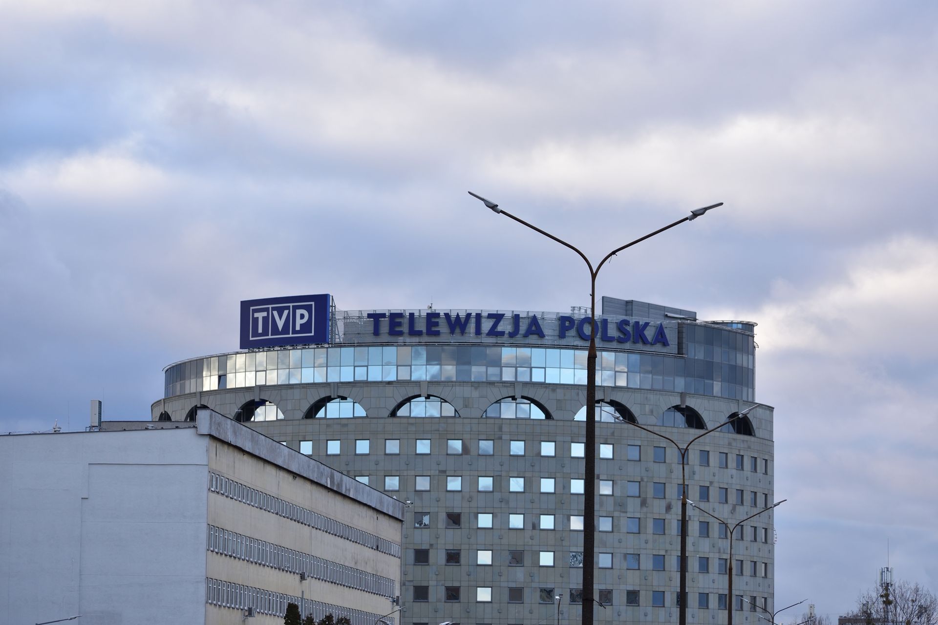 Kiedy nowa rada nadzorcza TVP? Członkowie RMN z koalicji zagłosowali z PiS