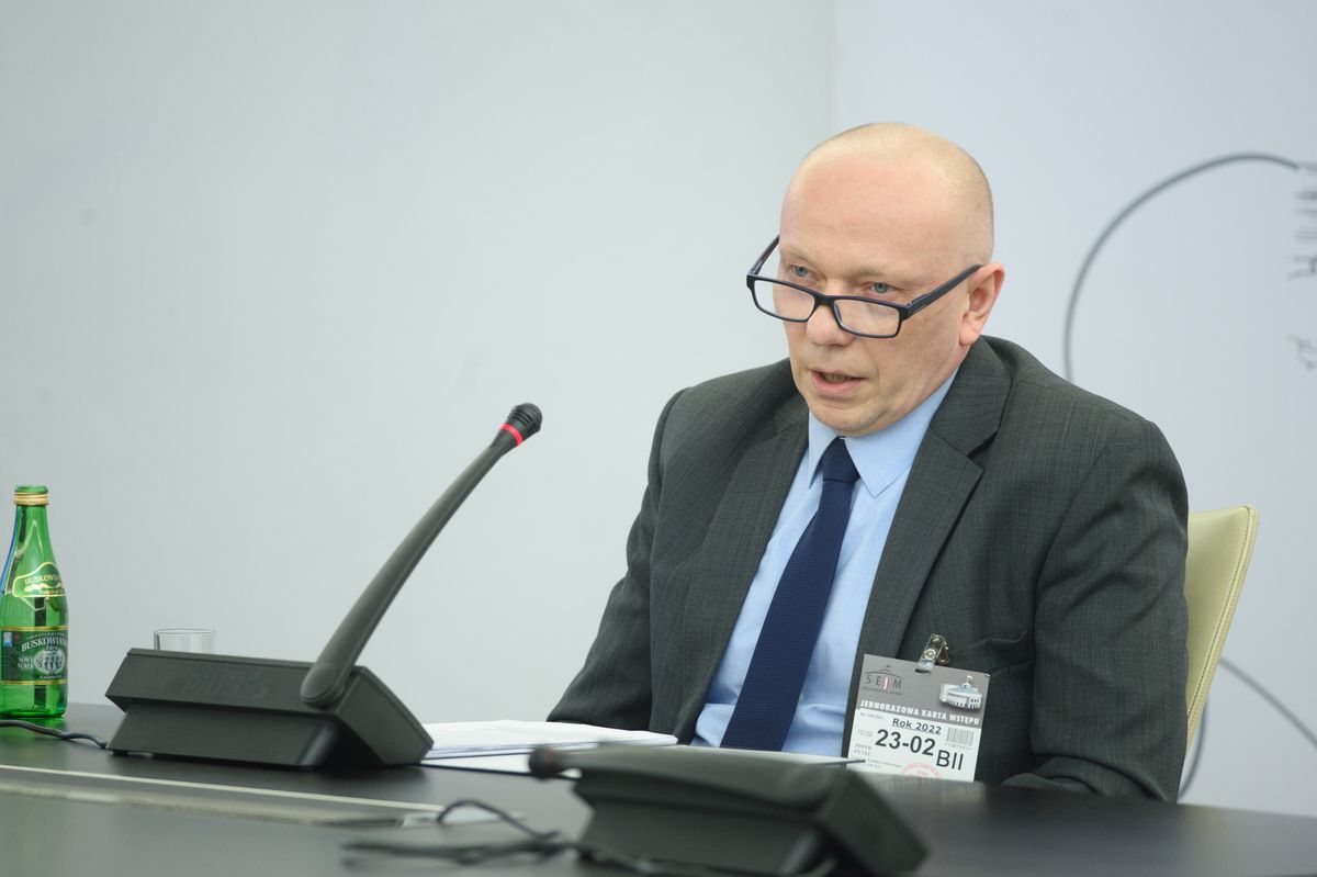 Gen. Piotr Pytel o Rosji: Jest na drodze autodestrukcji - WP Wiadomości