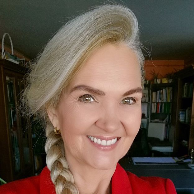 Od gwiazdy Samoobrony do salonowej lwicy. Jak dziś wygląda Anna Kalata ...