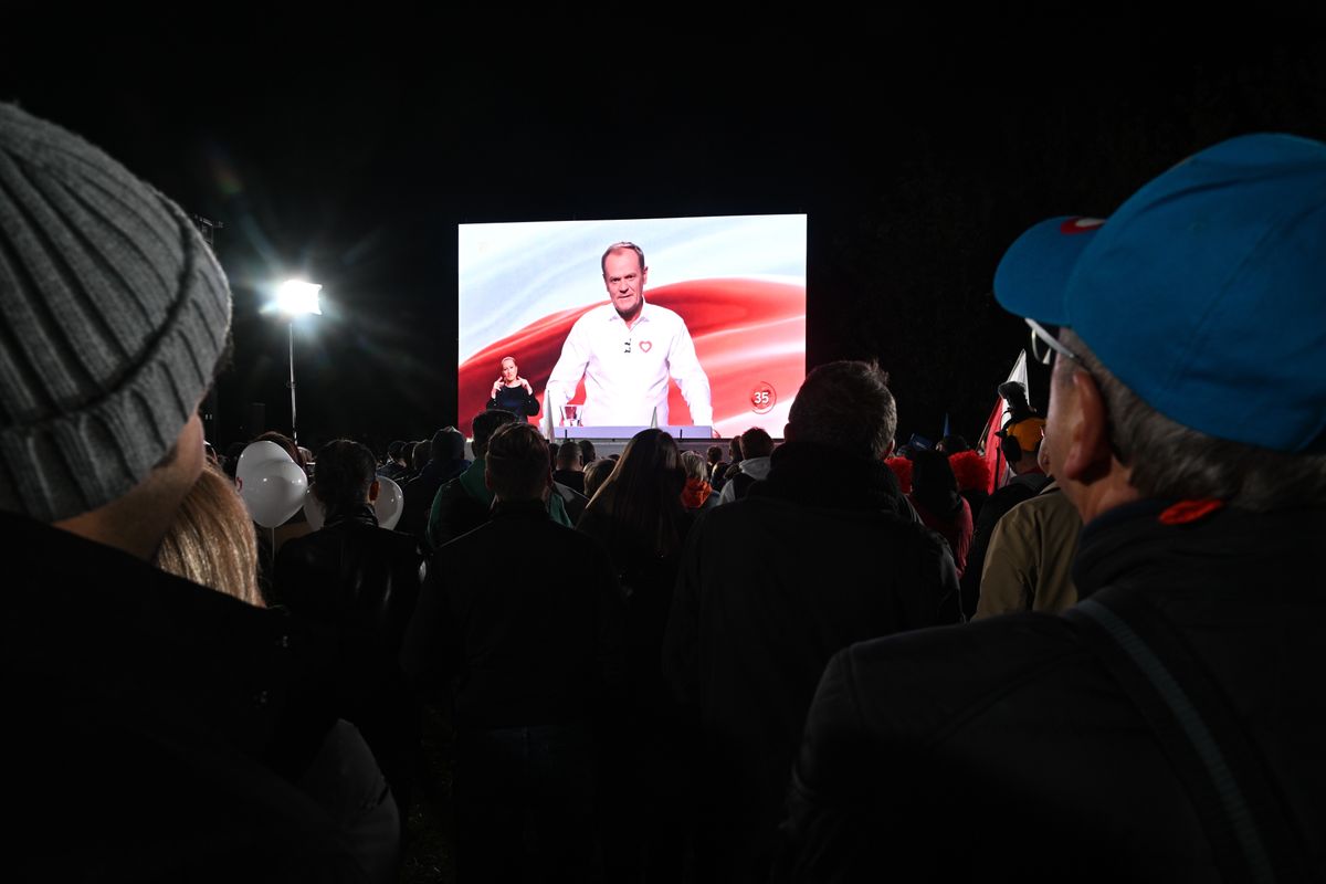 Wpadka Tuska w debacie TVP. Miał chwilę zawahania - WP Wiadomości