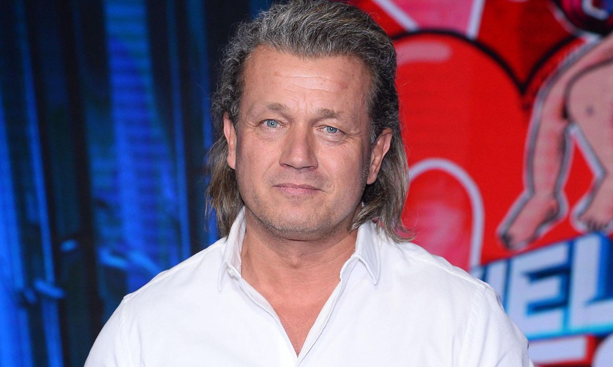 Bloger Waldemar Krysiak w programie Jakimowicza i Ogórek podważa ...