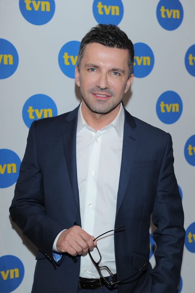 Zbigniew Łuczyński nowym prowadzącym "19:30". Kim jest? - Pudelek