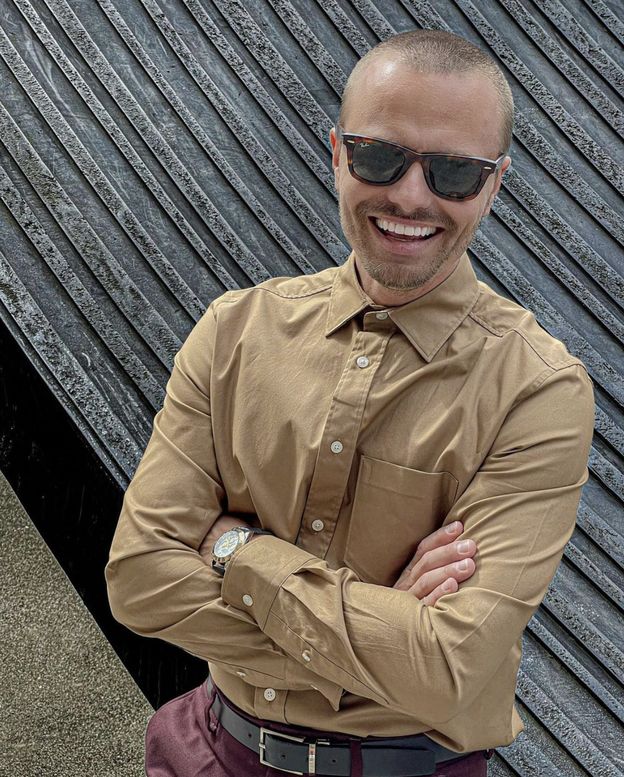 Hakiel na zdjęciach z nową ukochaną. W końcu pokazał partnerkę - Pudelek