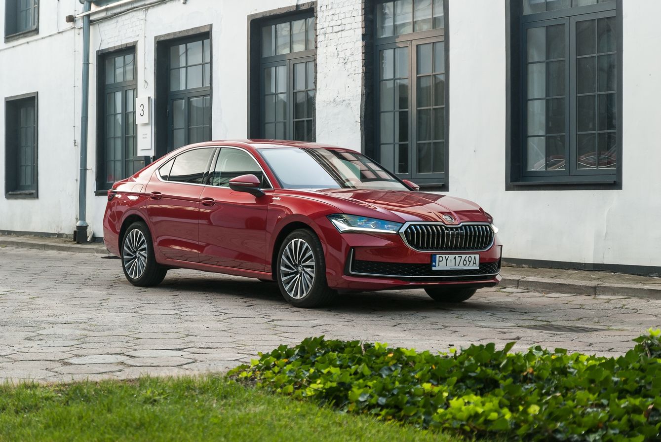 Auta spalinowe w górę. Sprawdziliśmy, które modele podrożały