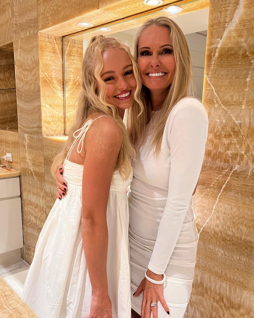 Jest córką byłej Miss Polonia. Wróżą jej wielką karierę