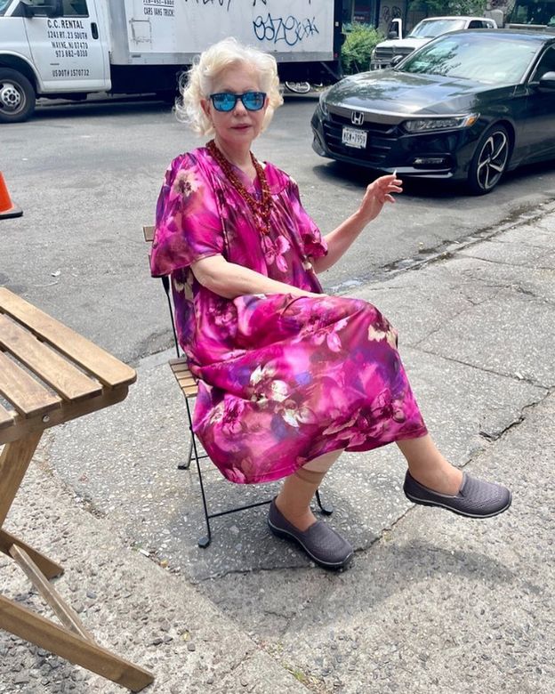 Polska aktorka opisała podróż koleją. "Smród jak cholera" - Pudelek