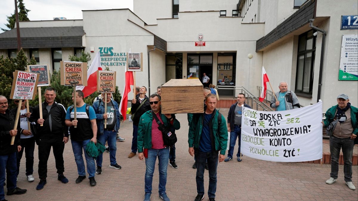 Jedyny taki zakład w Polsce upada. 350 pracowników bez pensji za maj
