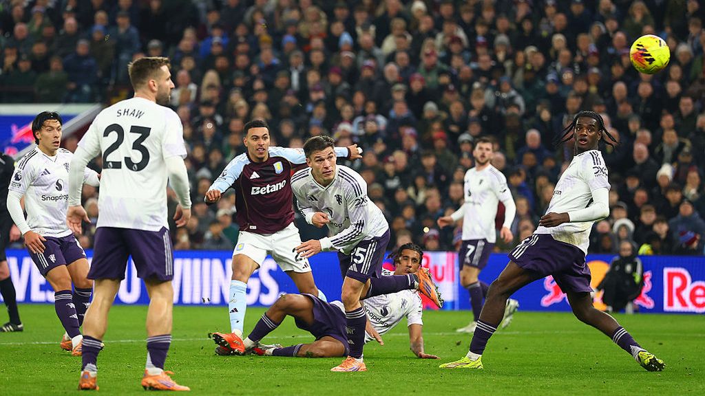 Błąd Casha nie przeszkodził. Aston Villa wygrywa 10. raz z rzędu