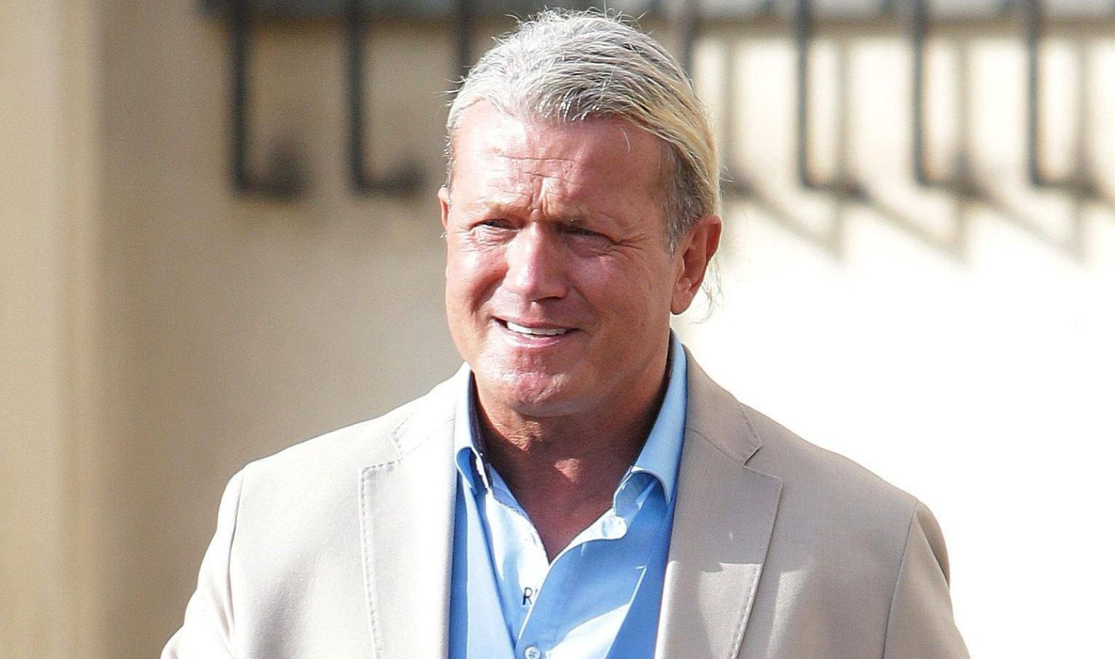 Jarosław Jakimowicz pochwalił się nowym autem. Z dumą pozował ...