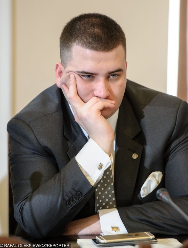 Misiewicz wraca do mediów i wyznaje: "Trzeba było wcześniej skończyć ...