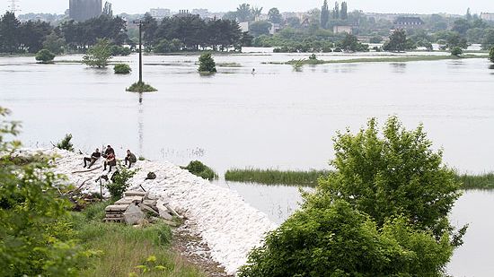 Poznań zagrożony wielką wodą - Warta wciąż się podnosi