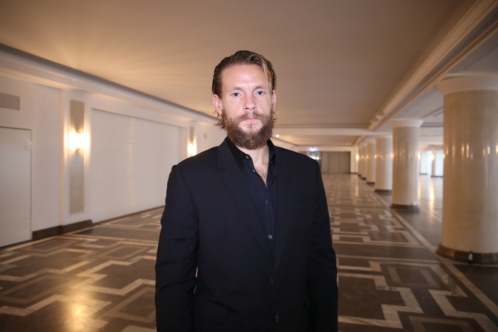 Fabijański skompromitował się na Fame MMA? Aktor odpiera zarzuty - o2 Fabijański skompromitował się na Fame MMA? Aktor odpiera zarzuty - o2