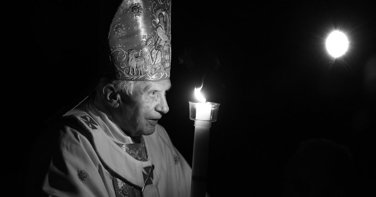 Watykan wydał specjalny komunikat. Jest data pogrzebu Benedykta XVI ... Watykan wydał specjalny komunikat. Jest data pogrzebu Benedykta XVI ...