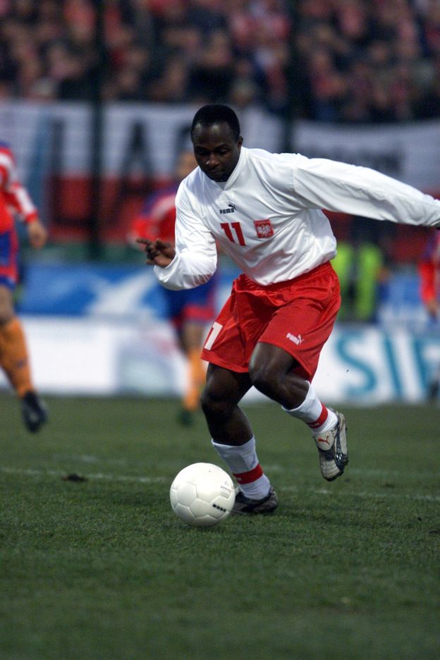 Nie do wiary, jak dziś wygląda Emmanuel Olisadebe. Co robi? - Pudelek