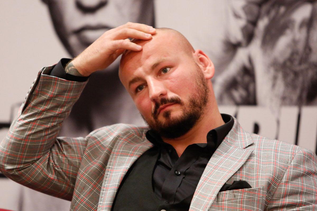 Szpilka zaczął mieć wątpliwości. "Czy to nie znak z góry?"
