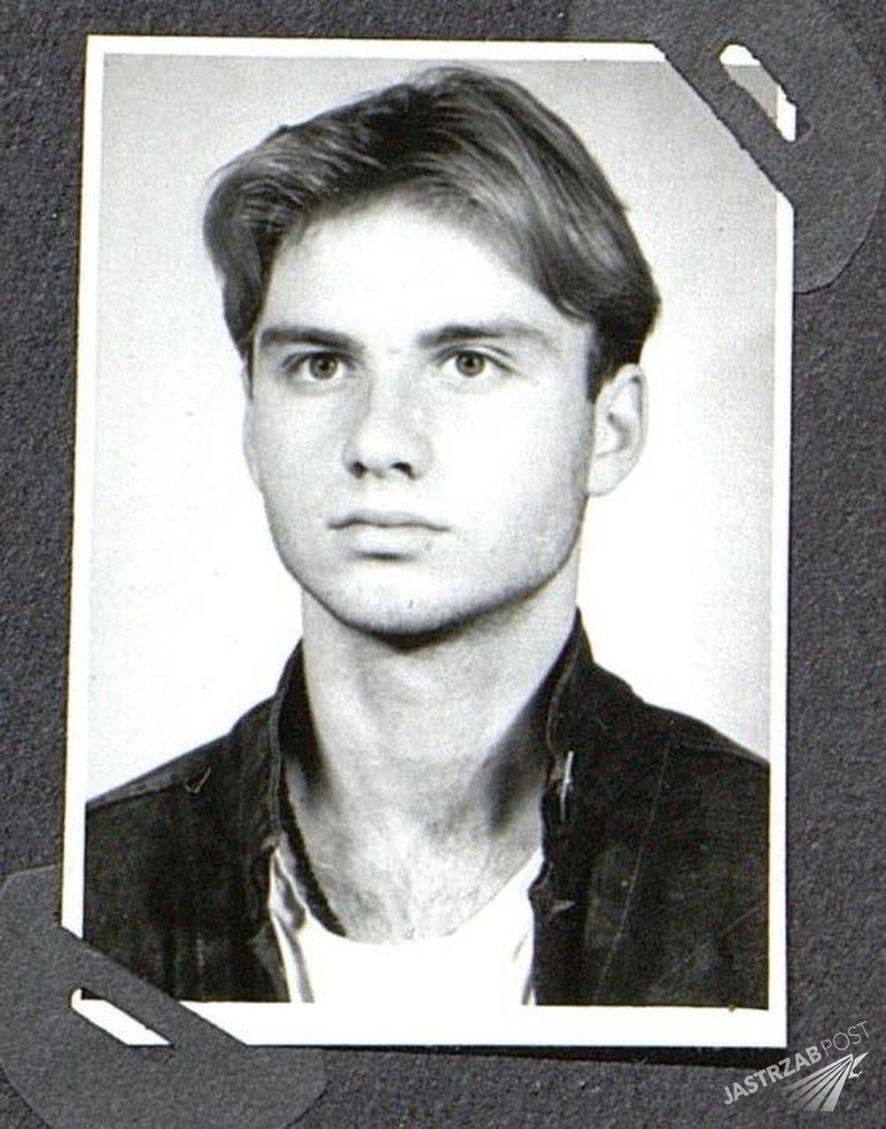 Andrzej Duda i nastolatki na imprezie! Prezydent już tłumaczy się ze ... Andrzej Duda i nastolatki na imprezie! Prezydent już tłumaczy się ze ...