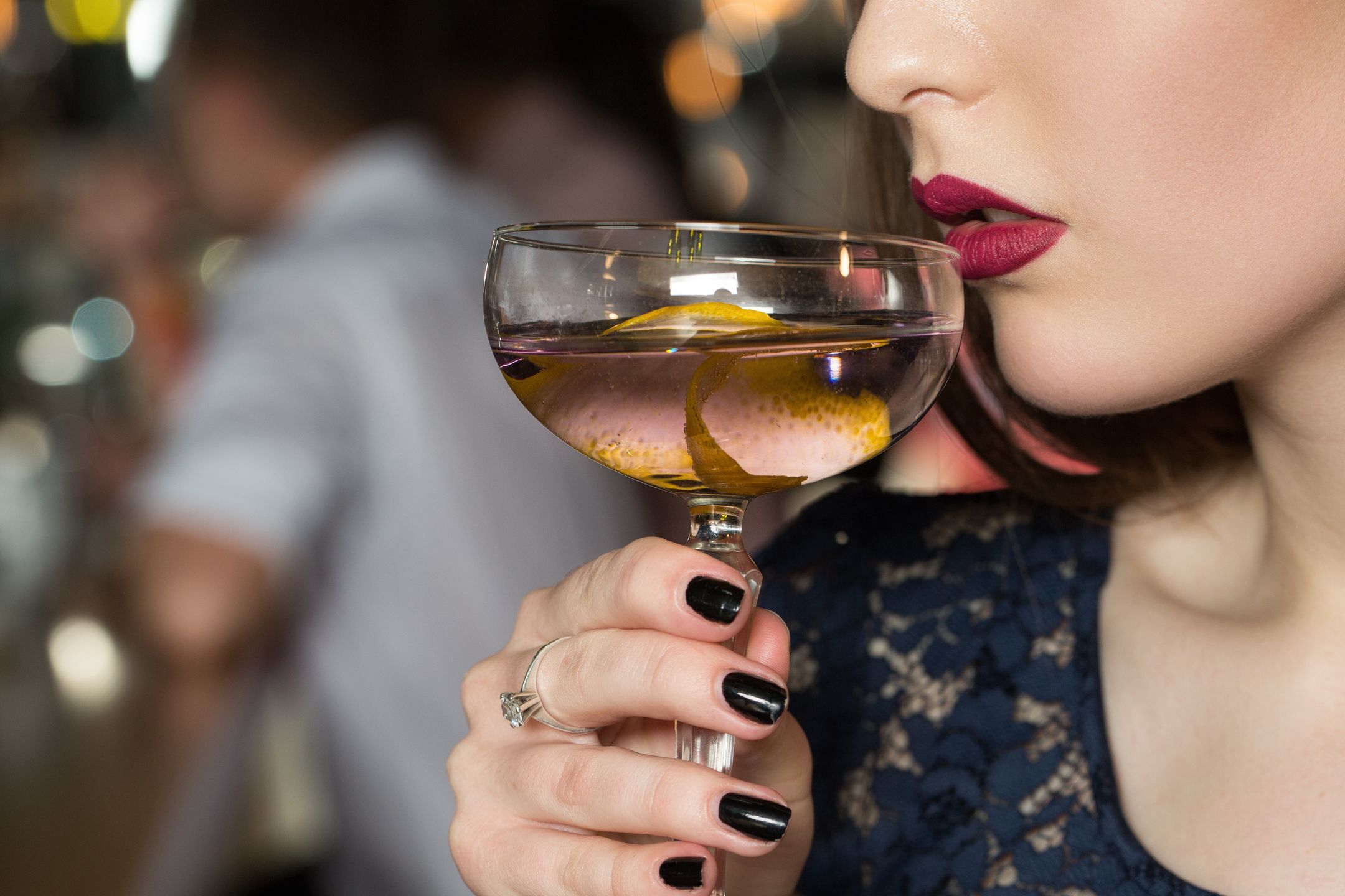 Bar we Wrocławiu wprowadził specjalnego drinka. Może uratować niejedną ...