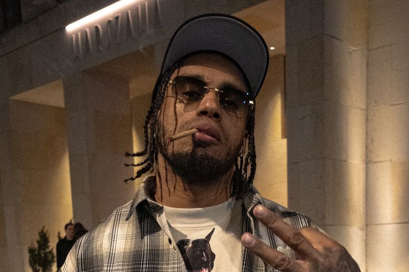 Polski raper złamał sądowy zakaz. Jechał 120 km/h w terenie zabudowanym