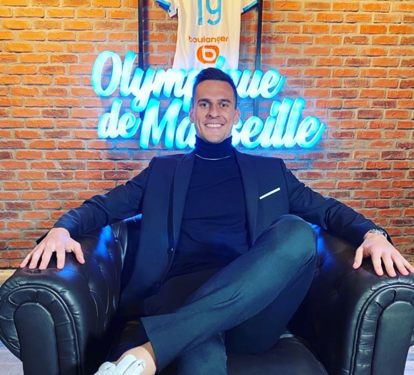 po-zwyci-stwie-humor-dopisuje-milik-pokaza-zdj-cie-z-marsylii-wp