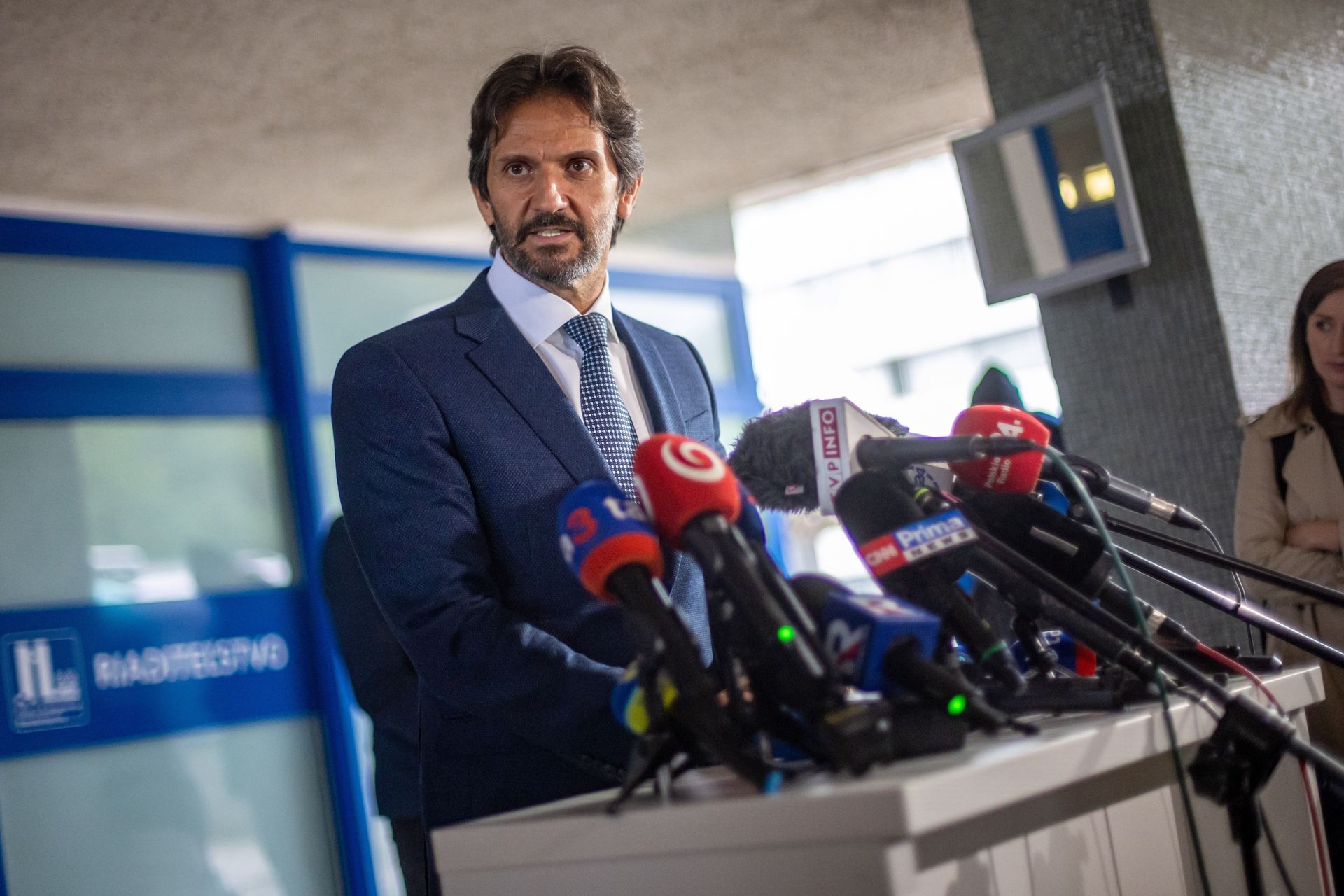 Zamach na Roberta Fico. Premier przeszedł kolejną operację. Stan jest ...