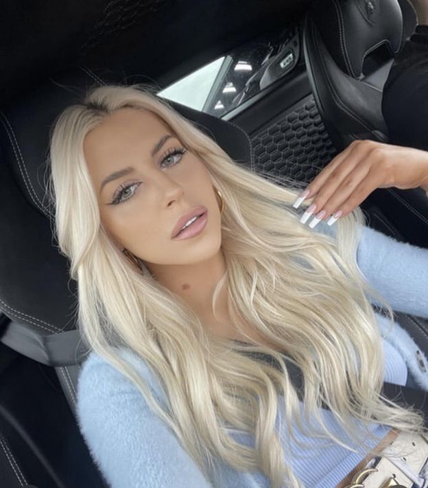 Julia von Stein z "Królowych życia" kiedyś tak nie wyglądała! - Pudelek